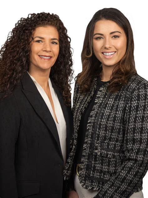 Real Estate Agent Near Hendersonville Nc 28792 Ivette Drumgool