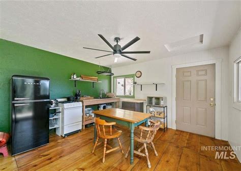 221 Tollgate Rd Boise Id 83716 Mls 98954280 Redfin