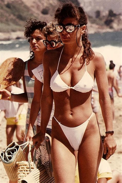 50 Stunning Color Photos Show Life At Beaches Of Chile In The 1980s