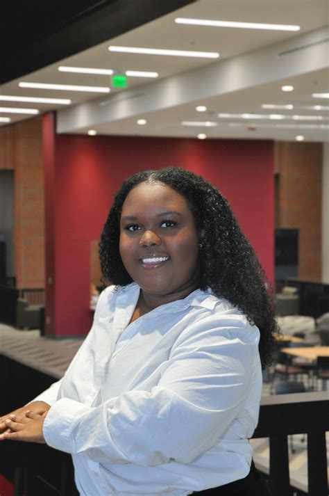 Whythegala Woa Sahari Walker