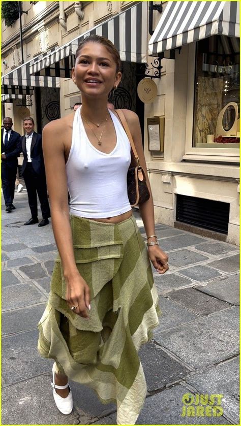 Zendaya Radiates Natural Beauty During An Outing In Paris The Actress
