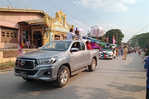 မောက်မယ်မြို့နယ်၌ တိုင်းရင်းသားရိုးရာ စုပေါင်းရှင်ပြုရဟန်းခံပွဲ စည