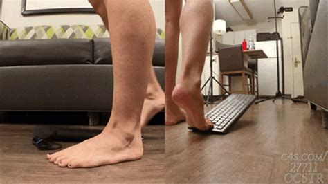 Vanessa Skye Feet On Your Computer Keyboard Floor Cams 4k Object