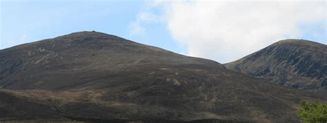 The Paps Of Anu Dá Chích Anann The Cairns On The Tops Are
