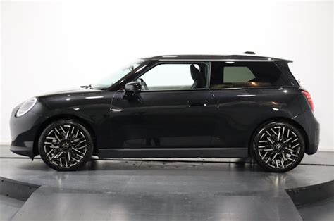 Mini Mini J01 Cooper Se Réserver Un Essai Sur Route