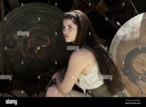 Gemma Arterton Furia De Titanes Gemma Arterton To Replace Megan Fox