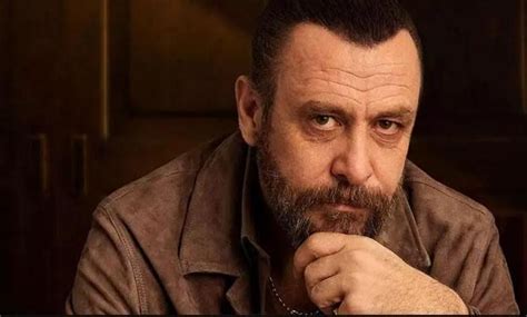 Nejat İşlerin Yoga Pozu Olay Yarattı Son Dakika Magazin Haberleri