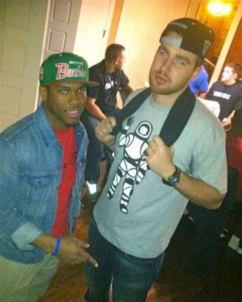 Meet Aric Jones Travis Kelces Longtime Best Friend Exclusive