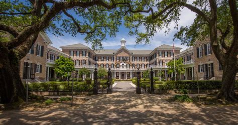 Academy Of The Sacred Heart New Orleans Empowering Education