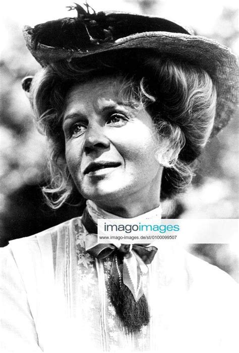 Salome Jens