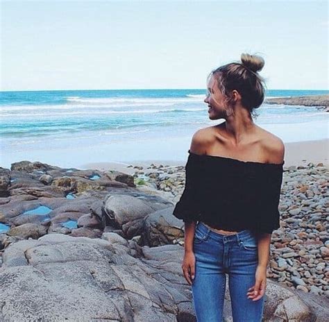 Off The Shoulder Tops How To Wear This Spring S Sexy Trend The Fashion Tag Blog