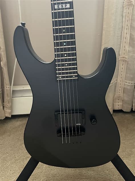 Esp E2 Black Reverb