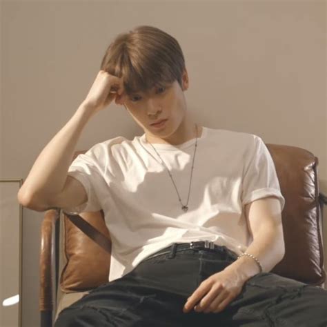 Nenen Gambar Pacar Foto Kekasih Selebritas