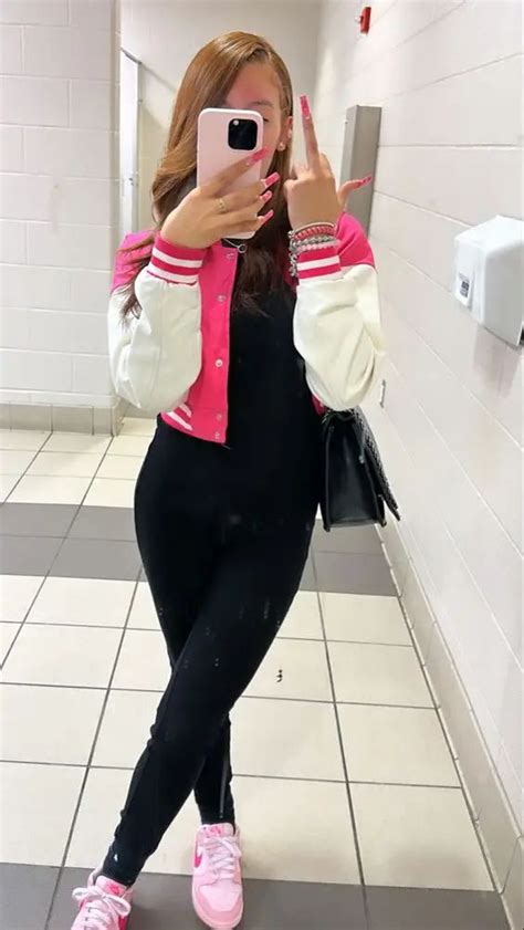 Triple Pink Dunks How To Style Them Like A Fashionista Dunks Outfit