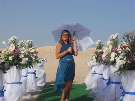 Bastet Hathor Di Dendera