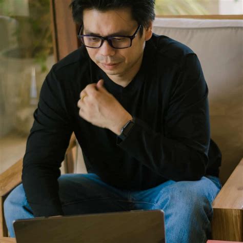 ဖြစ်ချင်တယ်ဆိုတာထက် ဖြစ်ကိုဖြစ်ရမယ်ဆိုတဲ့စိတ်နဲ့ကြိုးစားပါ Nyanlinaung