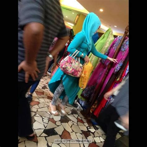 Jilboobs Melayu Tetek 115 Jilboobs Awek Bertudung Baju Ketat Tetek