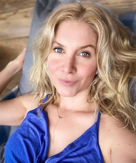 Chat With Elizabeth Mitchell Nsfw Enjoy Free Unrestricted Ai