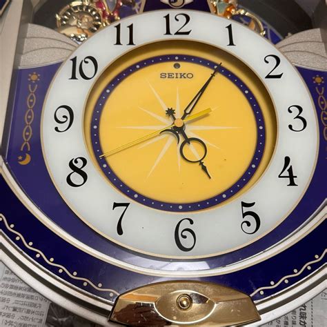 Yahooオークション Seiko セイコー 電波メロディ掛け時計 Am215l か