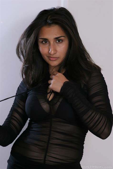 Aneeta Culinary Busty Brits Curvy Erotic