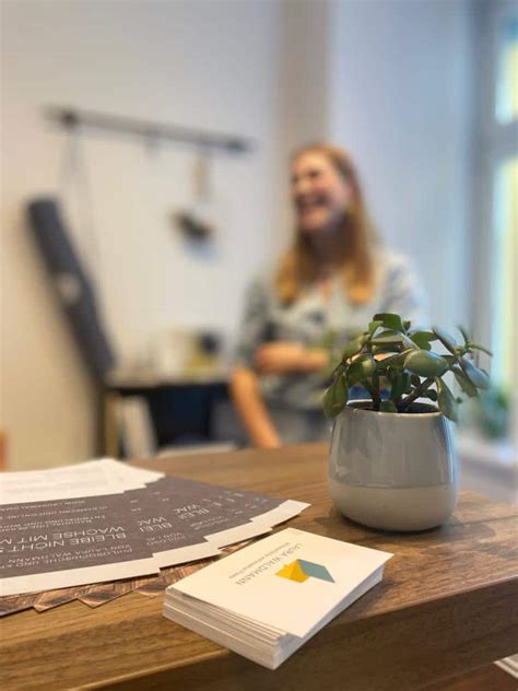 Kontakt Laura Waldmann