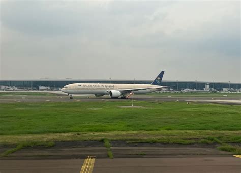 Review Garuda Indonesia Business Class Boeing 777 Cgk Jed One Mile