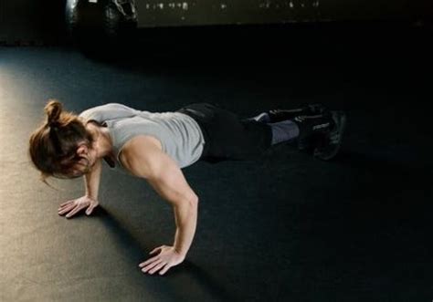 Bicep Push Ups Variations How To And More The Health Pot