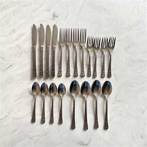 20 Piece Flatware Set Interpur Florenz Stainless Steel Silverware Set Floral And Fleur De Lis