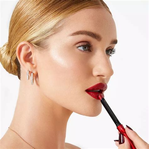 The 18 Best Lipsticks Top Lipcolors In Matte Satin And Glossy