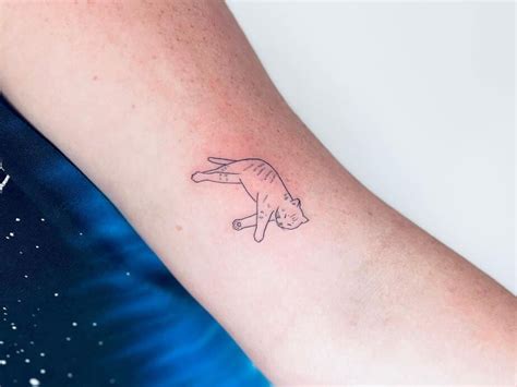 18 Meow Tastic Cat Outline Tattoos To Adore