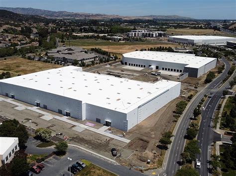 Ta Realty Pays 91m For Bay Area Industrial Park Cpe