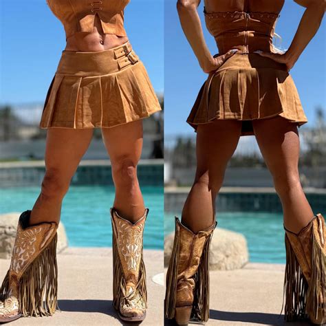 Connies Skirt Only Rich Urban Cowgirl 🤠 Tan X Suede Pleated Skirt S