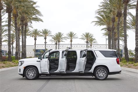 6 Door Suvs Everything You Need To Know