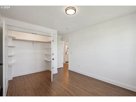 2579 Se Cora St Portland Or 97202 Mls 24115286 Redfin