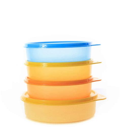 Should You Store Tupperware With Lids On