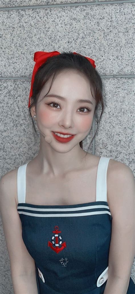 Pin By Lah On Loona Vivi Korean Age Gorgeous