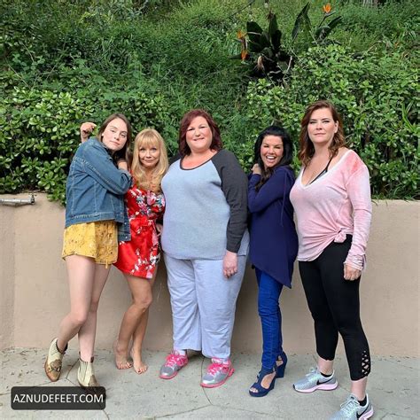 Sharon Pfeiffer Feet Aznudefeet