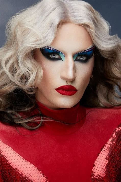 Elips Wiki Biography Age Gallery Spouse And More