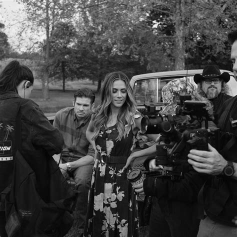 Jana Kramer 41 A Perfect Day Relaxing Day With My Husbandfollowed