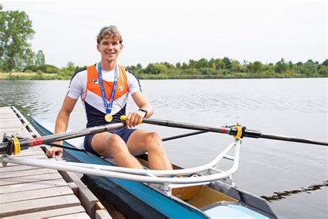 Terneuzenaar Mats Van Sabben Roeit Met Ijzeren Discipline Naar Wk Goud