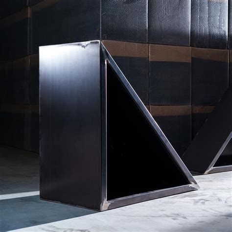 Triangle Rose And Rust