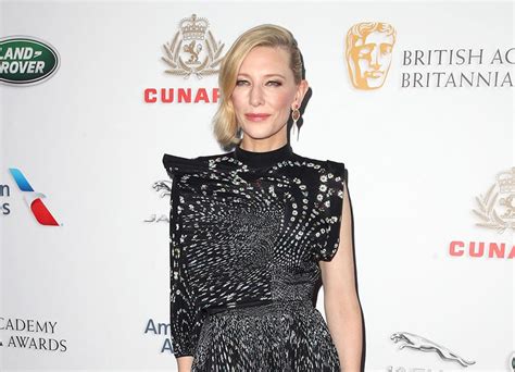 Cate Blanchetts Makeup Hack Is Genius For Dry Winter Skin