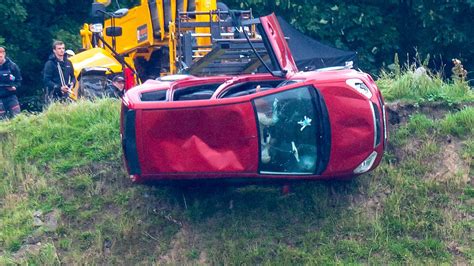 Emmerdale Spoiler Chloe Harris Faces An Uncertain Future As Her Car