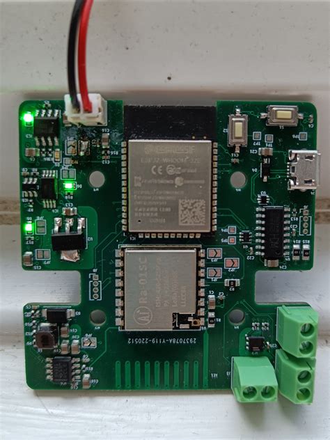 Flora Powered By The Sun Lora Enabled Esp32 To Make Our Personal
