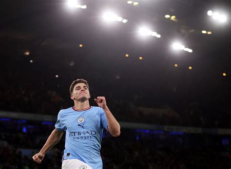 el inesperado premio del manchester city a julián Álvarez tras su