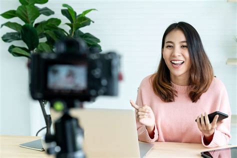 B2b Influencer Marketing In 2019 Rival Iq