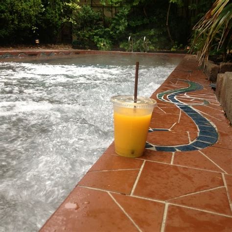 Mcmenamins Kennedy School Soaking Pool 5736 Ne 33rd Ave