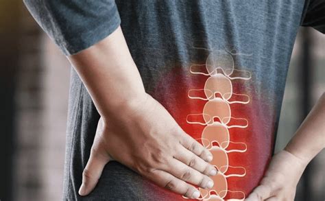 کمر درد و سریع ترین روش های نوین درمان بدون جراحی کلینیک امید