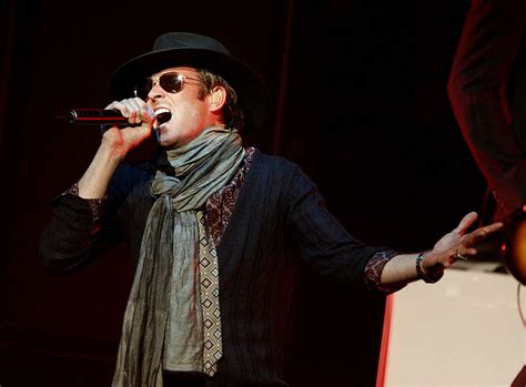 STP Play New Songs, Hits at Intimate NYC Gig - SPIN