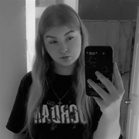 Offixial Leah Threads Say More